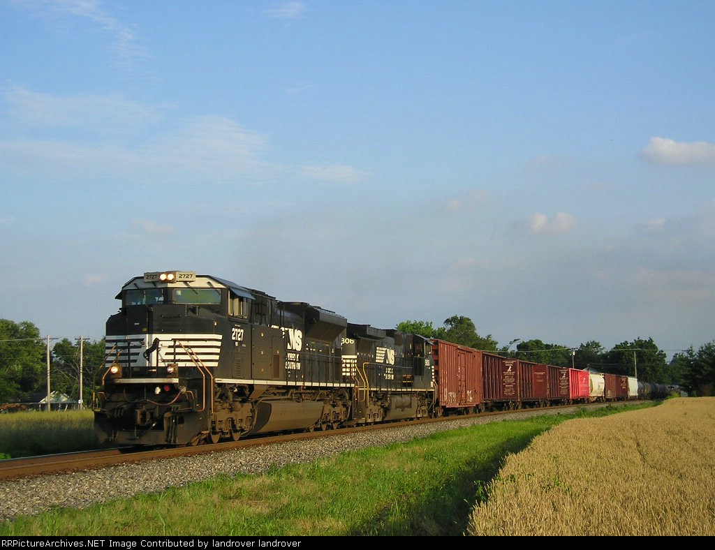 NS 2727 On NS 174 Westbound